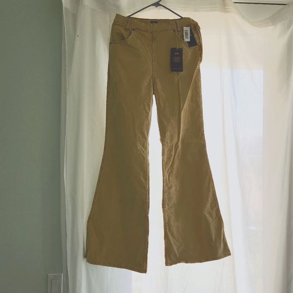 Lee | Jeans | Lee Vintage Modern Highrise Flare Corduroy Jeans 29x34 | Poshmark